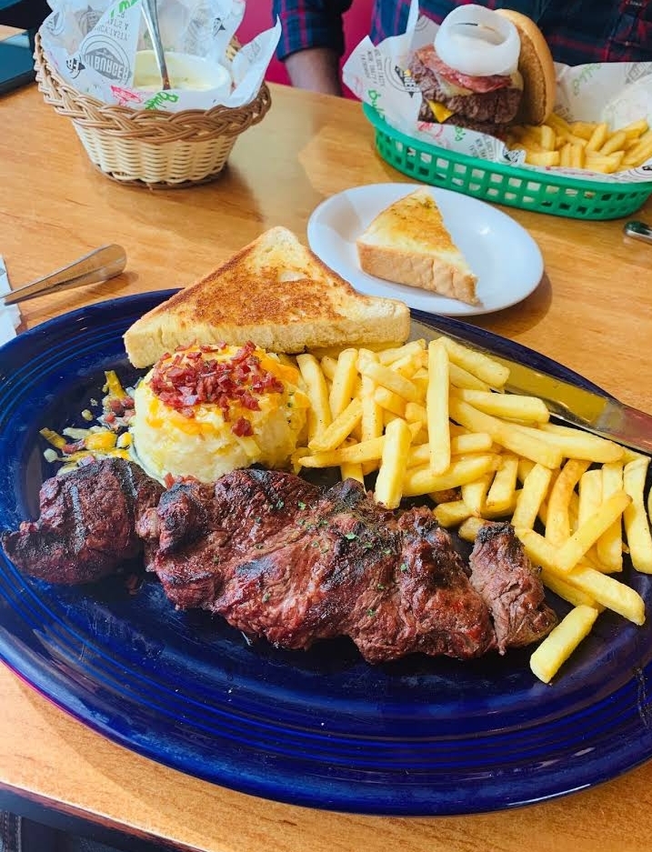 مطعم فات برجر في الرياض (الاسعار +المنيو +الموقع) - كافيهات و مطاعم ...